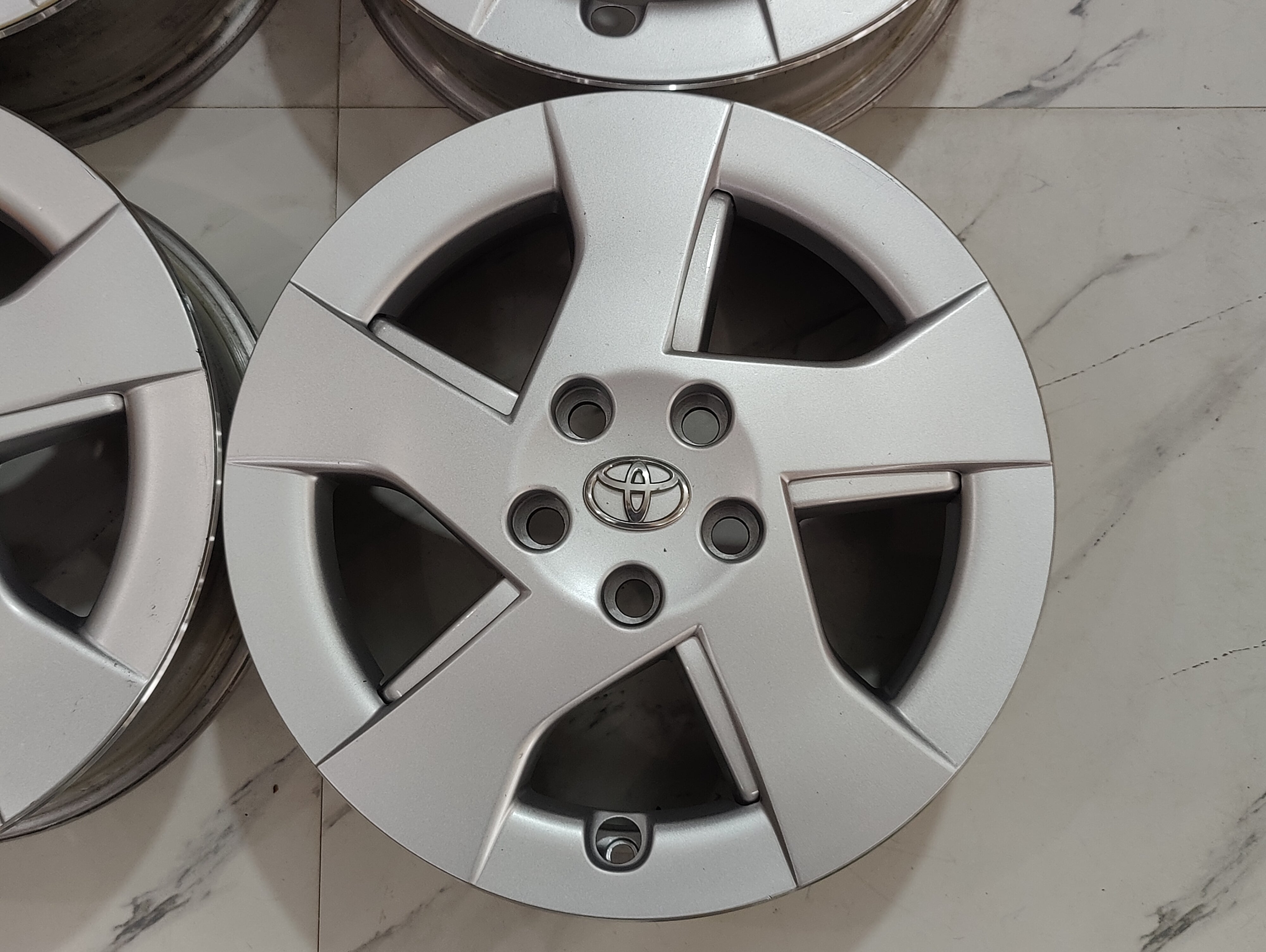 Toyota Prius OEM Wheels – NA Performance